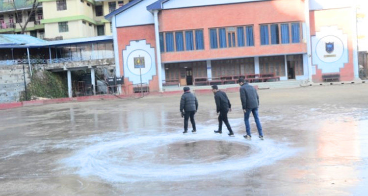 Ice-Skating Rink Shimla (Entry Fee, Timings, Images, Location & Entry ...